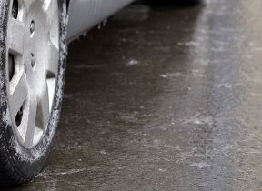 5 tips for staying safe in strong wind - Met Office